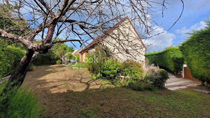 Maison à vendre - Égly - 6 pièces - 4 chambres