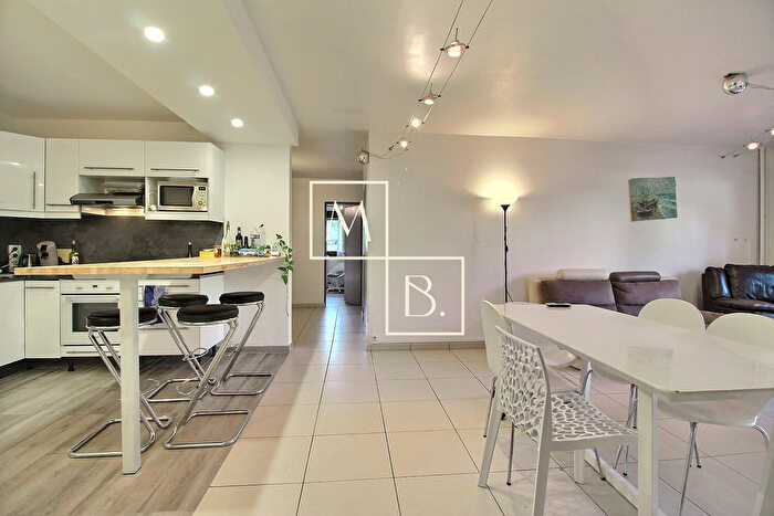 Appartement à louer - Montpellier, Croix dArgent - 1 pièce - 4 chambres