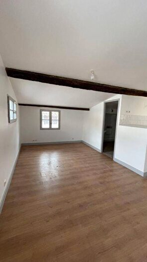 Appartement 3 pièces à Thiers, à louer