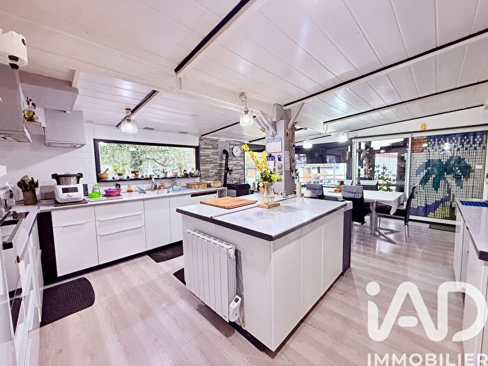 Maison à vendre - Aumetz - 5 pièces - 3 chambres