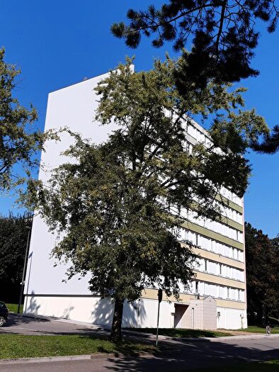 Appartement à louer - Héricourt - 4 pièces - 3 chambres