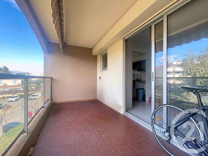 Appartement à vendre - Antibes, Rastines, Super Antibes, Laval, La Fontonne - 2 pièces - 1 chambre