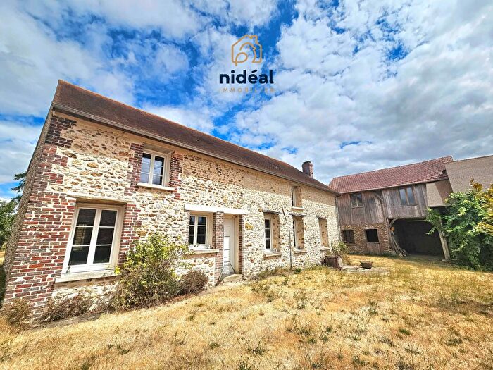 Pacy-sur-Eure : Maison 9 pièces à vendre