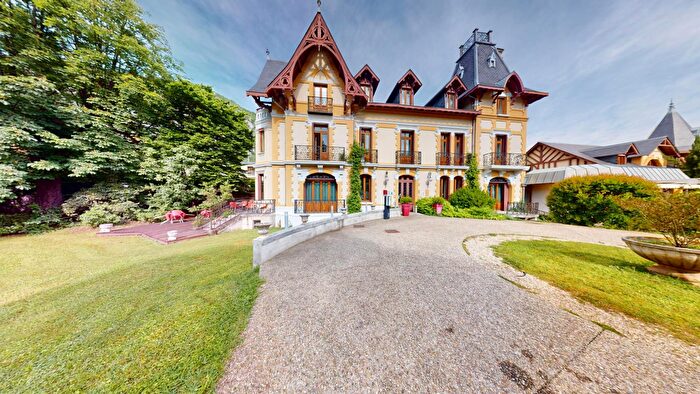 Maison à vendre - Tarascon-sur-Ariège - 16 pièces - 15 chambres