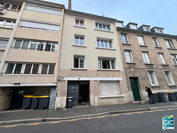 Caen, Saint-Jean Etudes, Saint-Gilles - Appartement 2 pièces à vendre