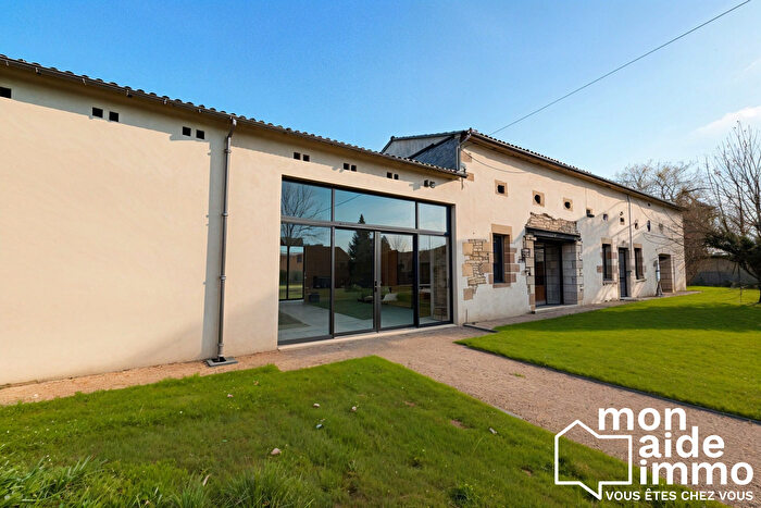 Maison à vendre - Saint-Vivien-de-Monségur - 9 pièces - 5 chambres