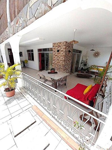 Appartement à louer - Saint-Joseph - 4 pièces - 3 chambres