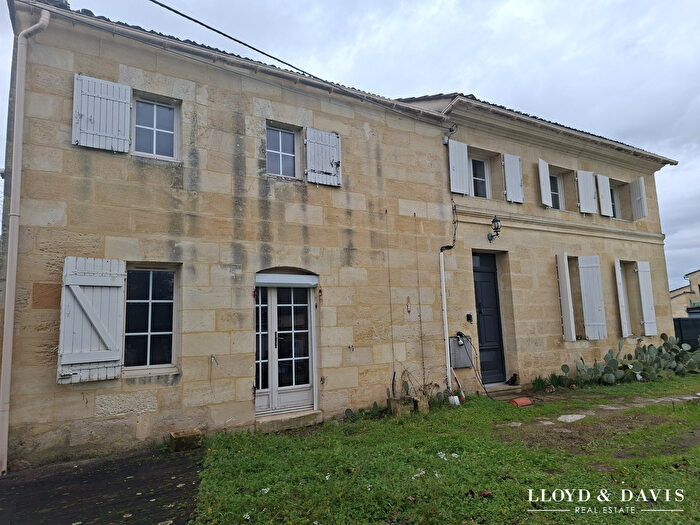 Maison à vendre - Saint-Émilion - 9 pièces - 4 chambres
