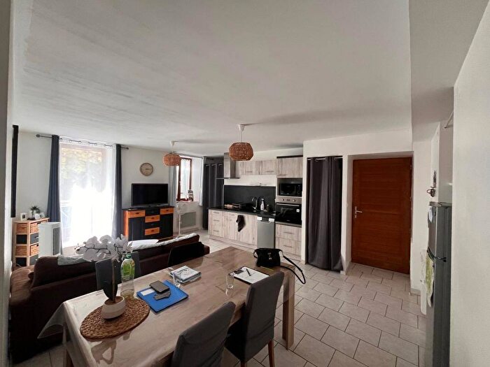 Appartement à louer - Joyeuse - 3 pièces - 2 chambres