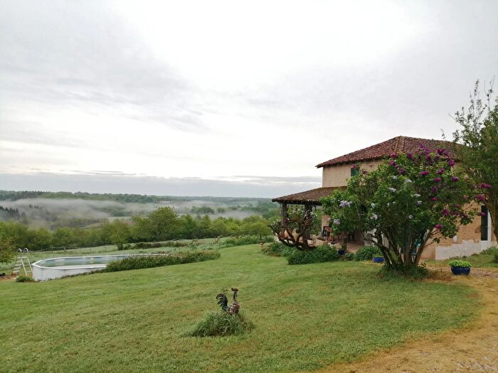 Maison 4 pièces à Millac, à vendre