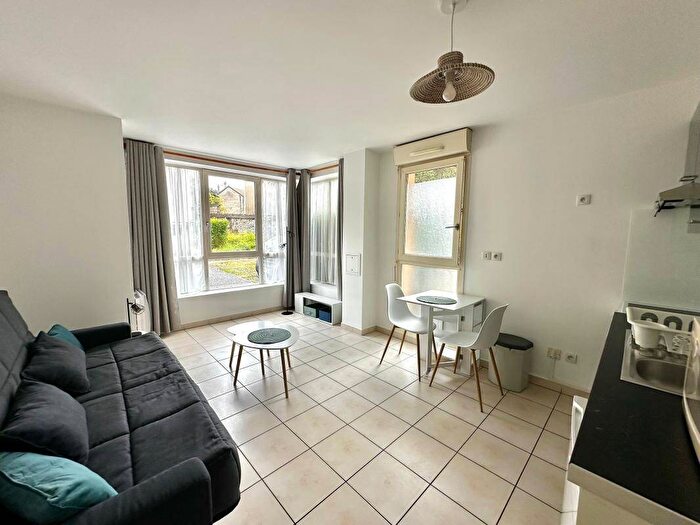 Nord Ouest, Champagne-sur-Seine : Appartement 1 pièce à louer