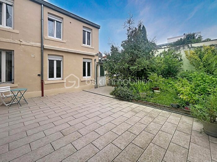 Saint-Quentin, Vermandois : Maison 12 pièces à vendre