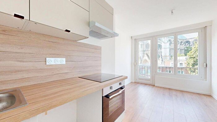Appartement 2 pièces à louer - Centre-Neuf Bourg-Quesnoy-Delsaux-Musée-Cannoniers-Gare, Valenciennes