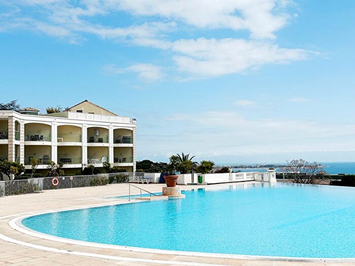 Appartement à vendre - Cannes, Croix des Gardes - 3 pièces - 2 chambres