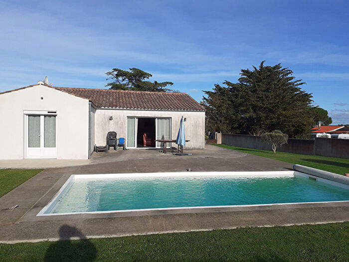 Maison à vendre - Le Château-dOléron - 5 pièces - 4 chambres