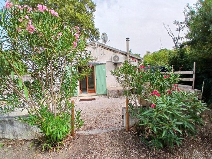 Pélissanne : Appartement 1 pièce à louer
