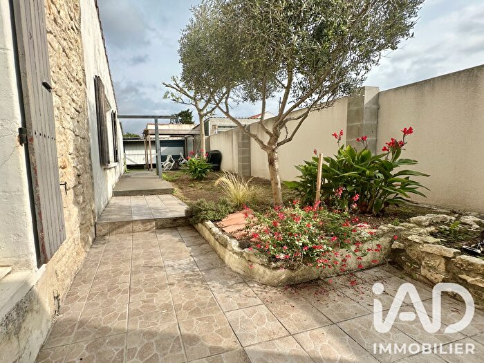 Maison 5 pièces à Surgères, à vendre
