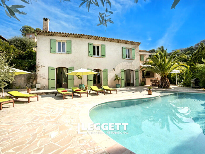 Maison à vendre - La Gaude - 9 pièces - 4 chambres