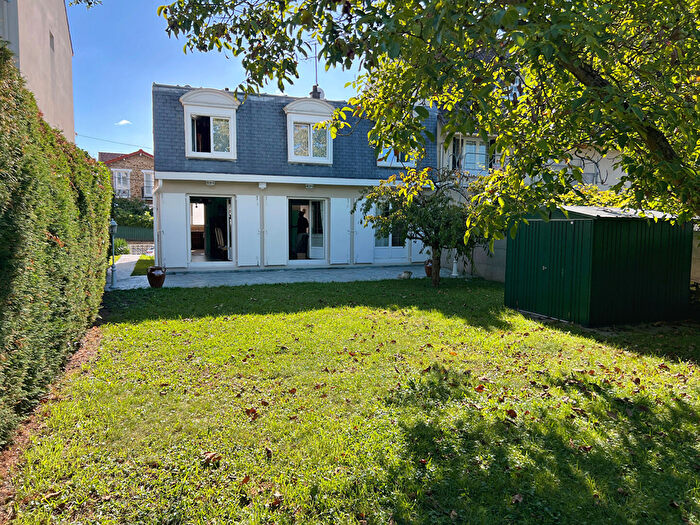 Maison à vendre - Bondy, La Mare à Veuve - 7 pièces - 5 chambres