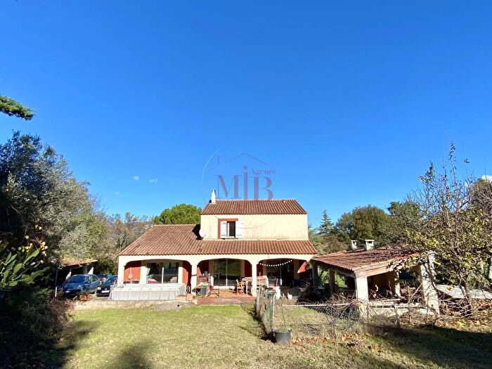 Maison à vendre - Aubagne, Longuillar, Perussone, Charrel - 7 pièces - 5 chambres