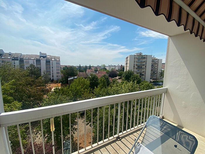 Appartement 4 pièces à vendre à Dijon, Port du Canal