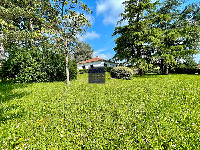 Maison à vendre - Saint-Genis-Laval, Barolles - 4 pièces - 3 chambres