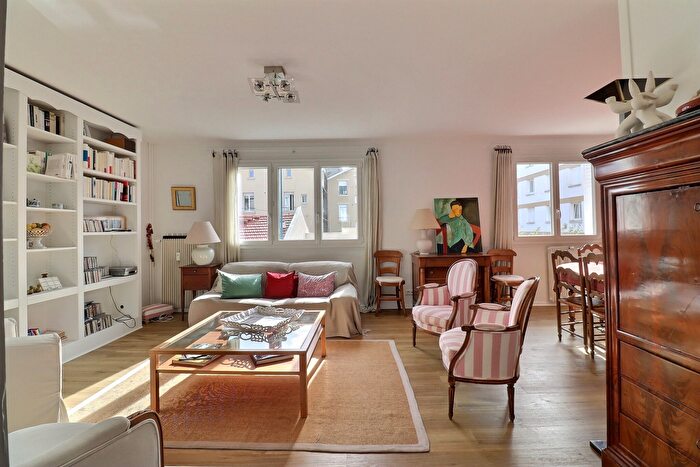 Appartement à vendre - Clermont-Ferrand - 4 pièces - 2 chambres