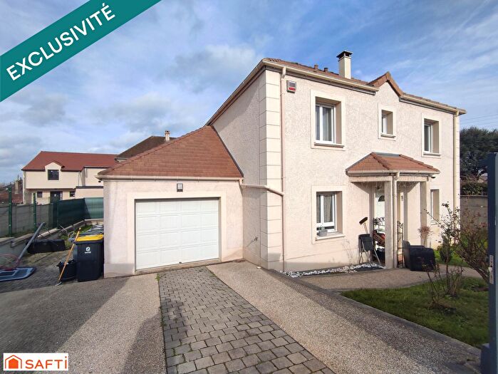 Maison à vendre - Rosny-sur-Seine - 6 pièces - 4 chambres