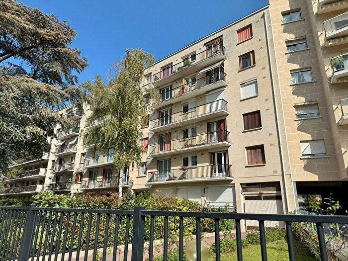 Appartement à vendre - Montmorency, Bas Montmorency - 4 pièces - 2 chambres