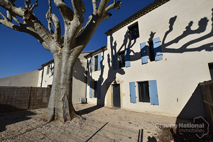 Maison à louer - Camaret-sur-Aigues - 5 pièces - 4 chambres