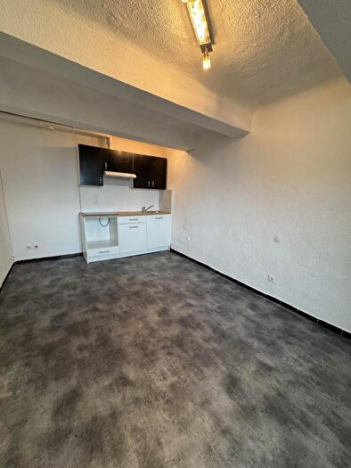 Appartement à vendre - Pertuis, Centre-ville, Fours à Chaux, Claret - 2 pièces - 1 chambre