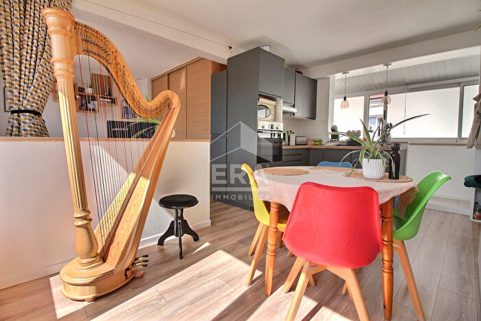Appartement 2 pièces à vendre - Clichy, République, Victor Hugo