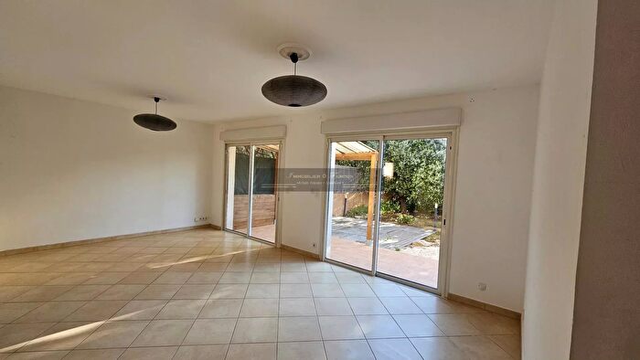 Maison 4 pièces à Fréjus, à louer