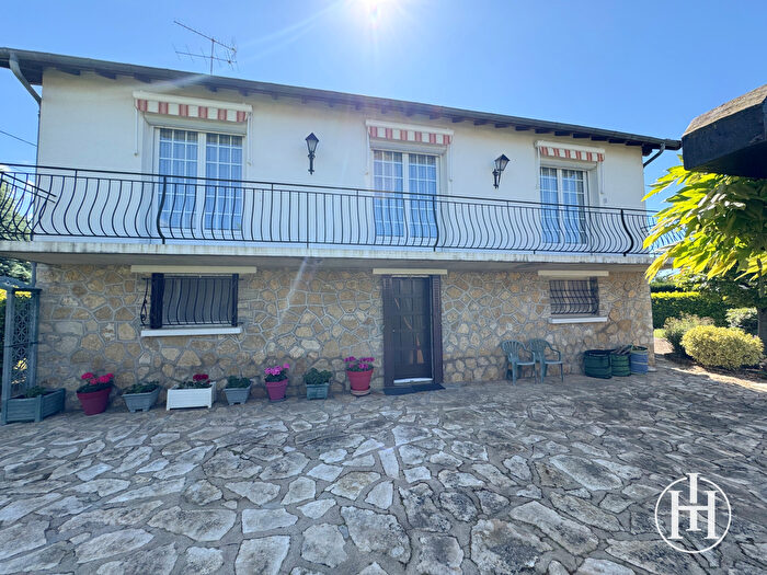 Appartement à vendre - Orval - 5 pièces - 4 chambres