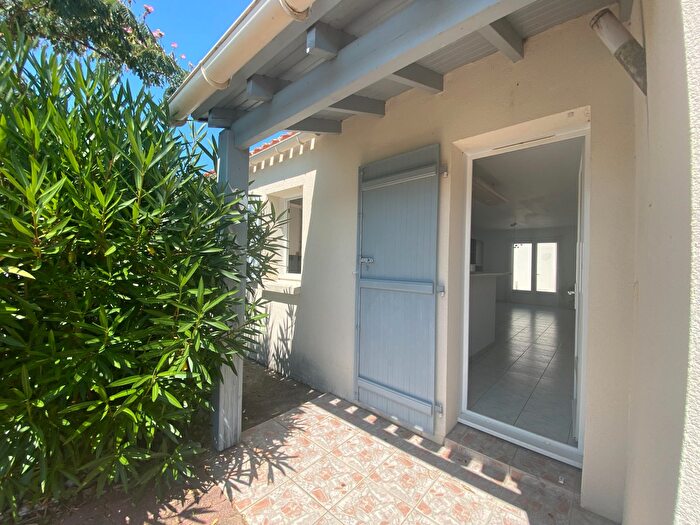 Maison à vendre - Brem-sur-Mer - 6 pièces - 4 chambres