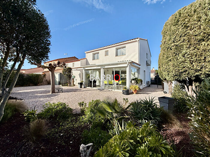 Maison à vendre - Saint-Cyprien - 6 pièces - 5 chambres