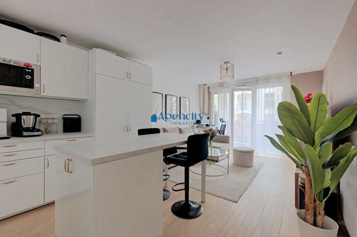 Appartement à vendre - Noisy-le-Grand, Centre-ville - 2 pièces - 1 chambre