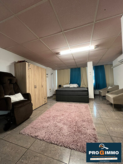 Appartement 1 pièce à Saint-Pierre, Centre-ville, à louer