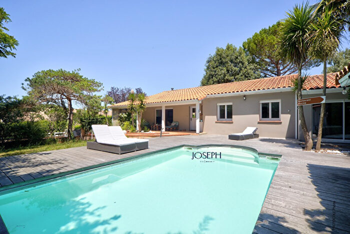 Maison à vendre - Pechbonnieu - 6 pièces - 5 chambres