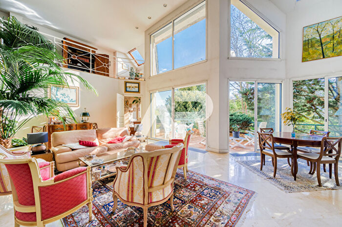 Maison à vendre - Sèvres, Croix-Bosset, Monesse, Brancas - 8 pièces - 5 chambres