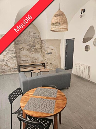 Appartement à louer - Zone dActivité, Bédarieux - 2 pièces - 1 chambre