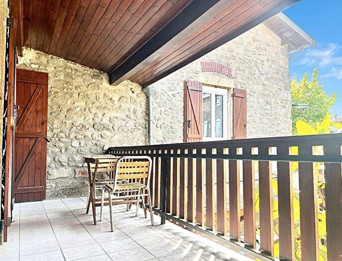 Soucieu-en-Jarrest : Appartement 3 pièces à louer
