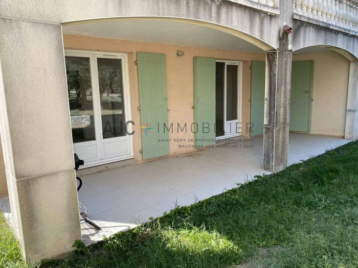 Paradou - Appartement 4 pièces à louer