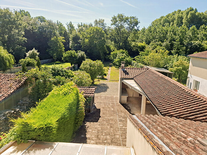 Maison 7 pièces à vendre à Saint-Jean-d'Angély