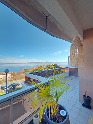 Appartement à vendre - Évian-les-Bains - 3 pièces - 2 chambres