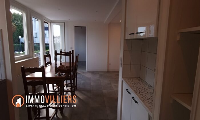 Villiers-sur-Marne, Centre-ville : Appartement 4 pièces à louer