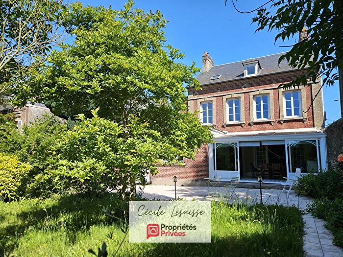 Maison 8 pièces à Lillebonne, à vendre