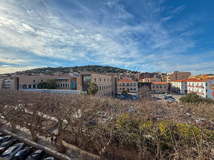 Appartement à vendre - Sète, Centre-ville - 2 pièces - 1 chambre