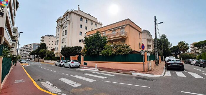Appartement 3 pièces à Cannes, Pointe Croisette, à vendre