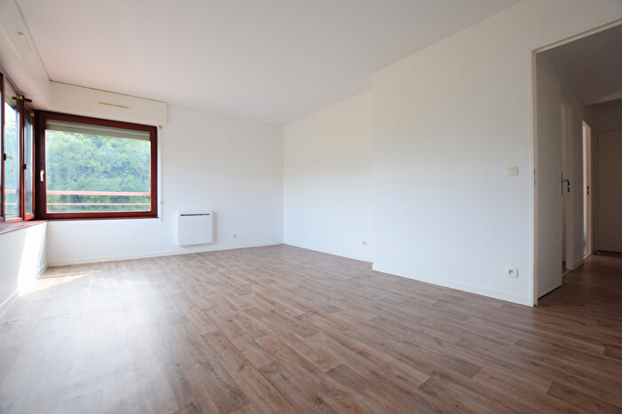 Appartement 2 pièces à Maurepas, Centre-ville, Malmedonne, à vendre
